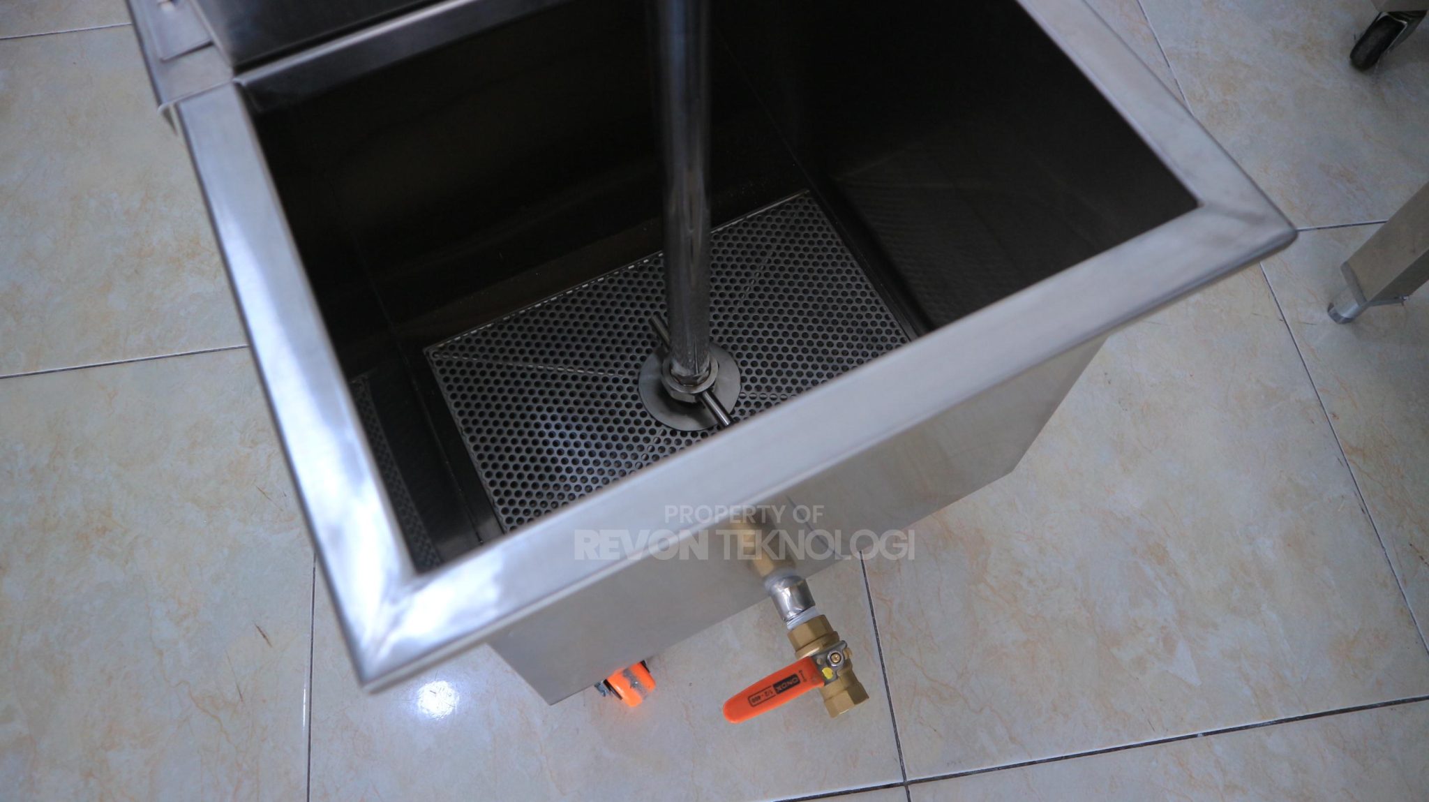 Alat Penyaring Minyak Goreng | Mesin Oil Filter Fryer | Pusat Fabrikasi ...